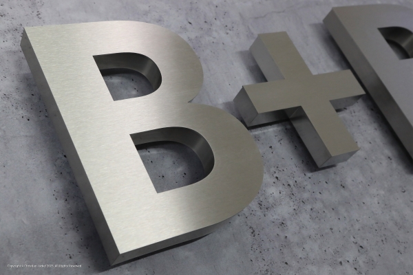 Profil 01 Buchstaben