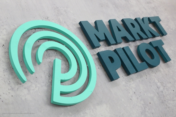 Holzbuchstaben aus Multiplex Birke & Buche