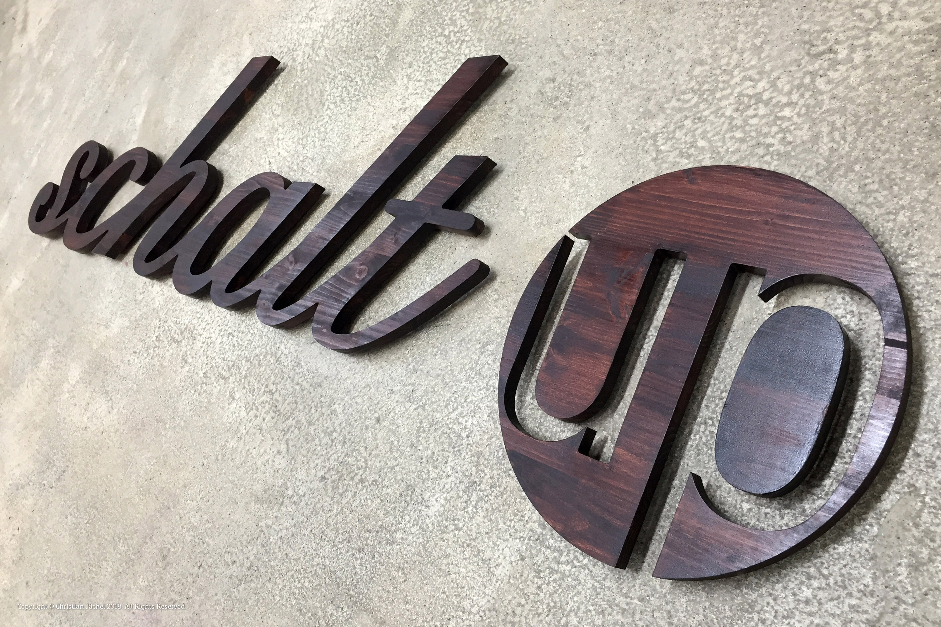 Holzbuchstaben aus 3-Schicht-Fichte